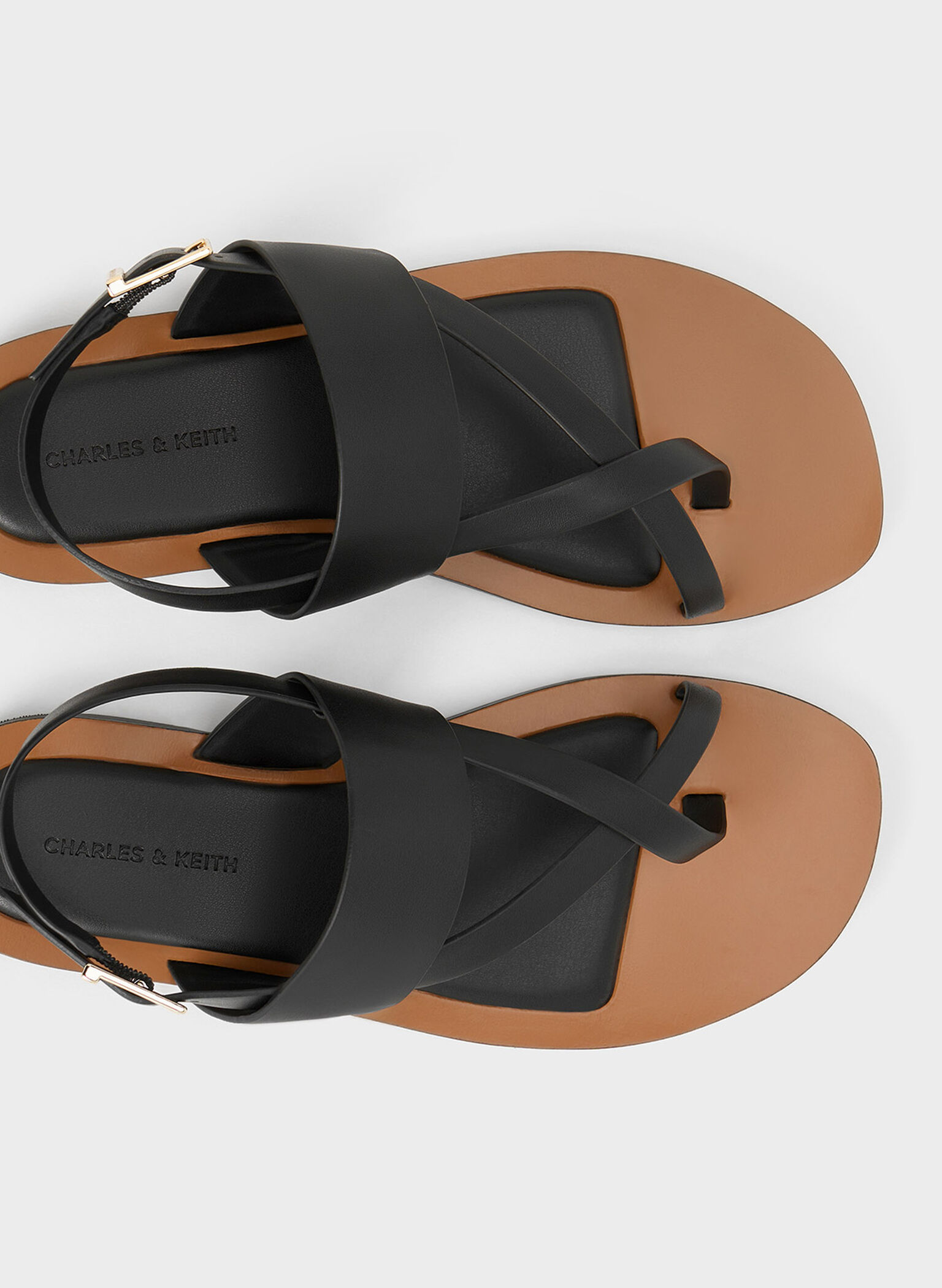 Black Toe Ring Crossover Strap Sandals Charles And Keith Mx