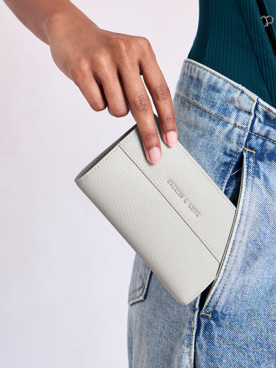 Grey Wallets for Women | Shop Online | CHARLES & KEITH PH