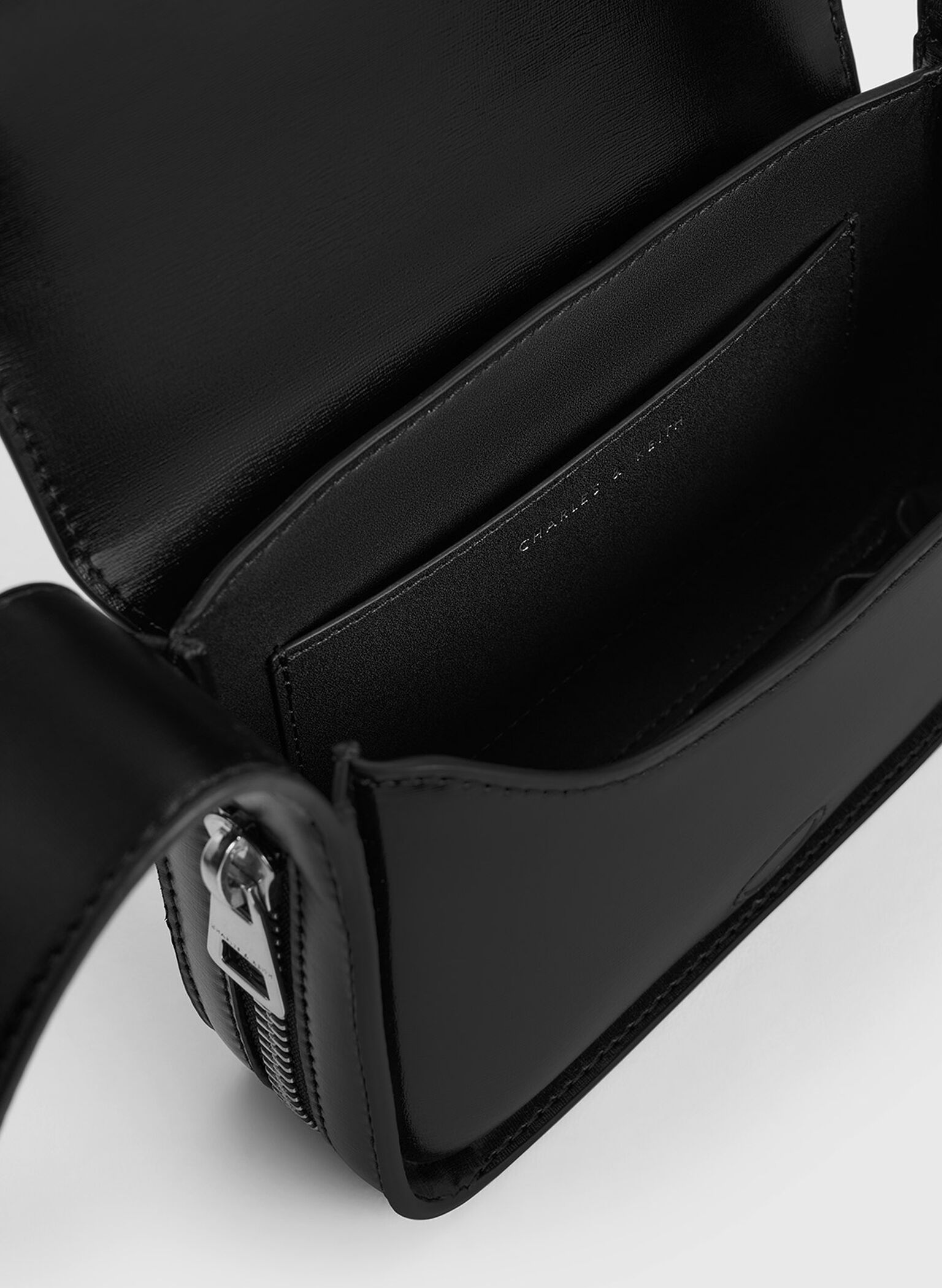 Noir Rebel Shoulder Bag - CHARLES & KEITH IL