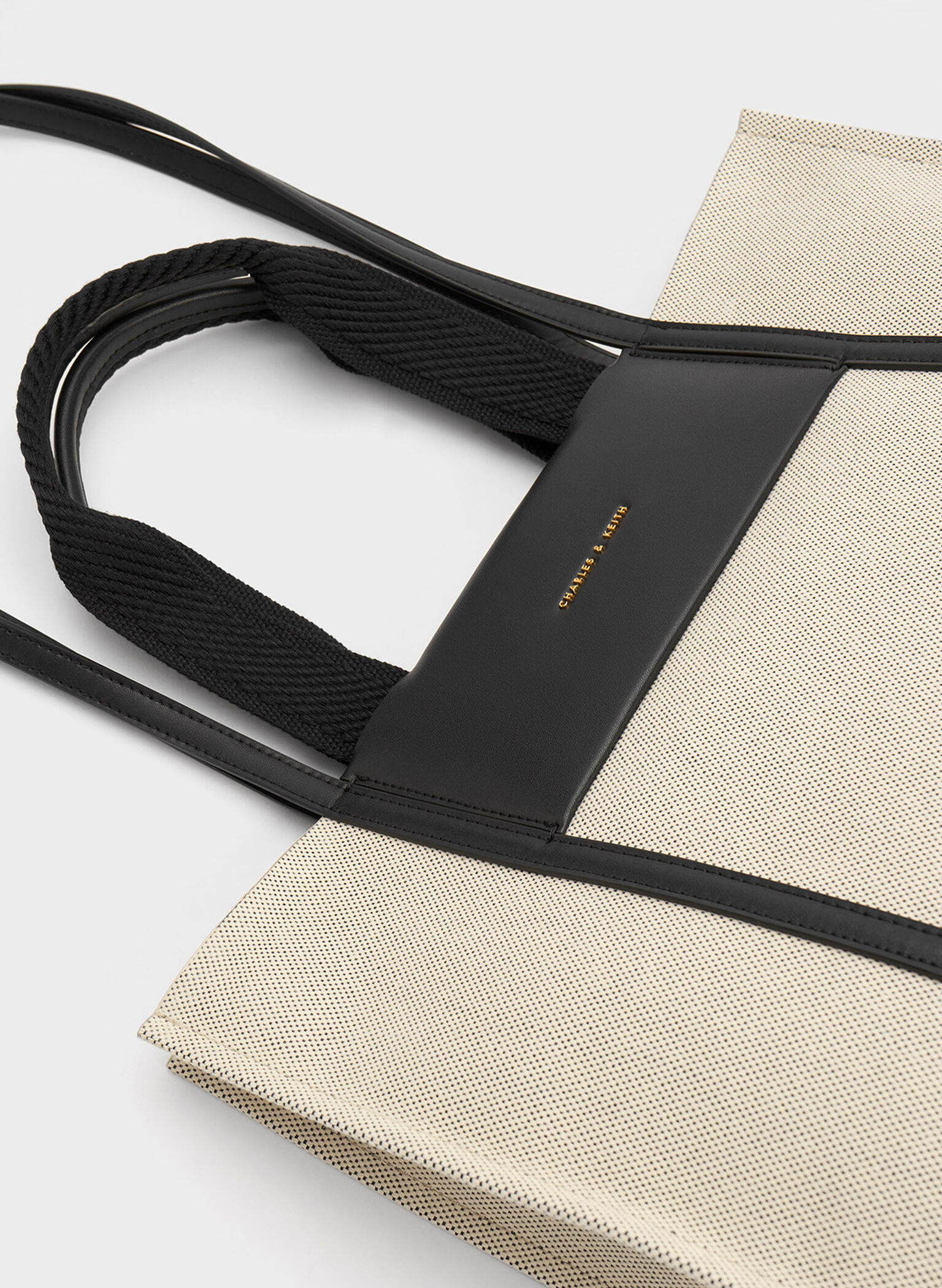 Black Shalia Canvas Tote Bag - CHARLES & KEITH BR