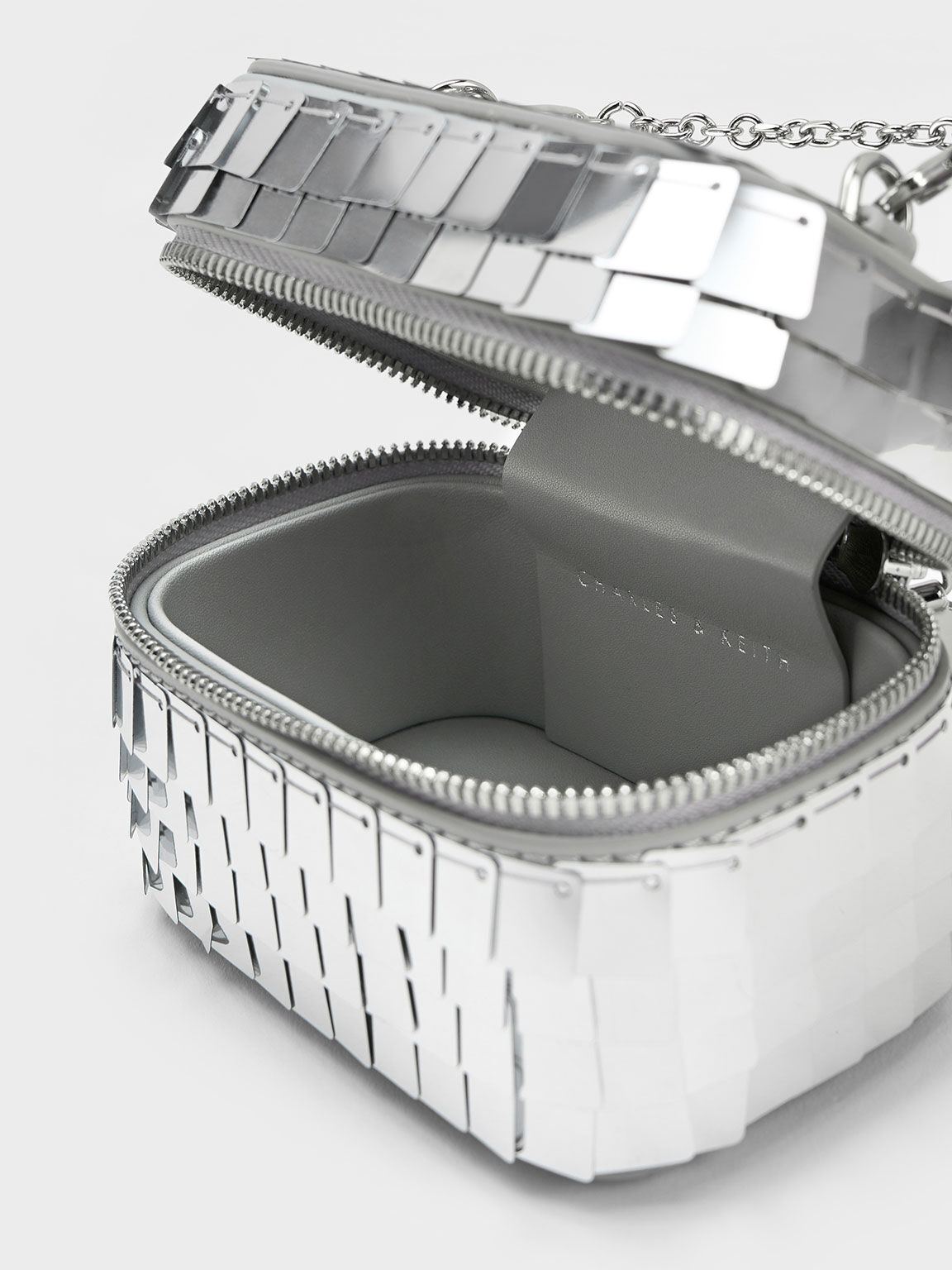 Metallic Wallets for Women | Shop Online | CHARLES & KEITH US