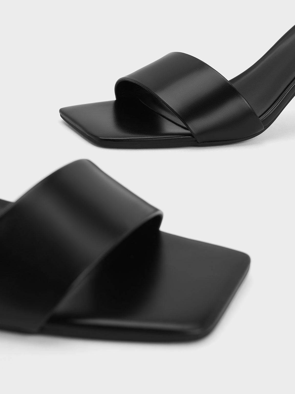 Black Open Toe Curved Heel Sandals Charles And Keith Mx