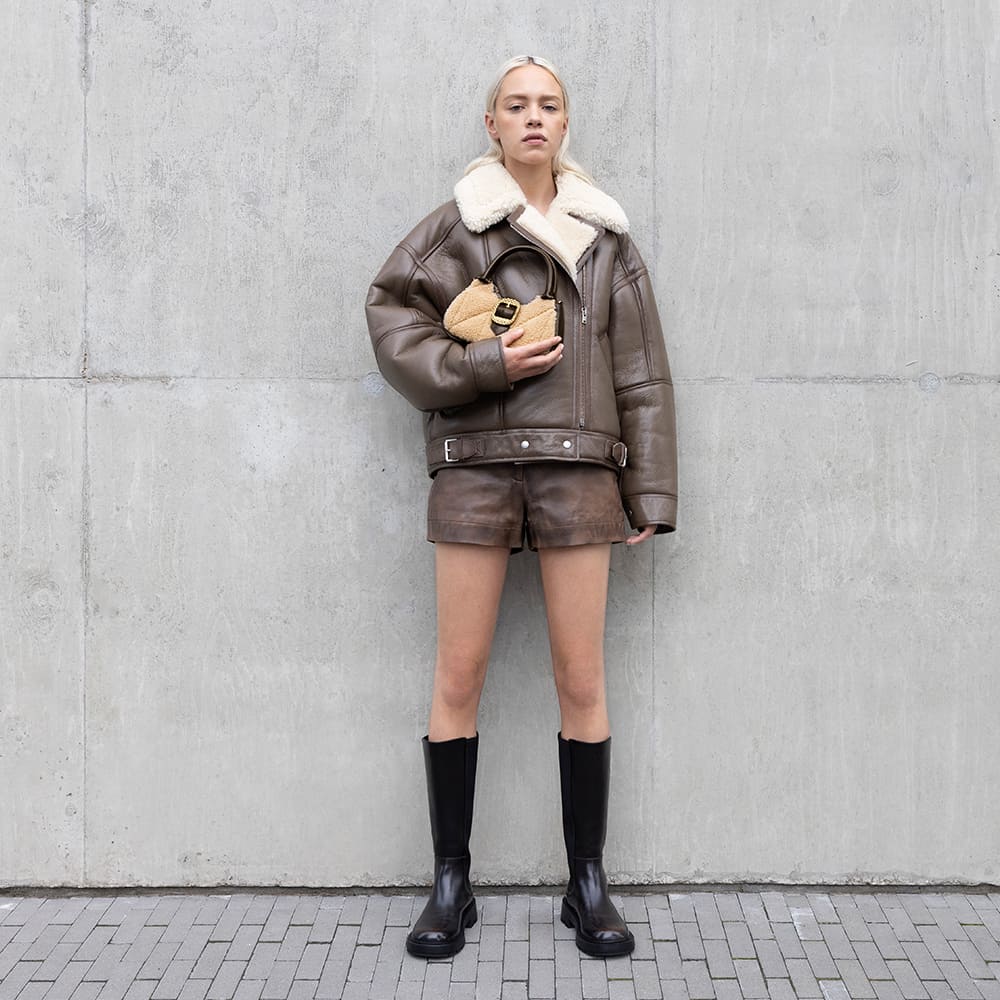 Snug Shearling Accessories | Winter 2023 - CHARLES & KEITH KR