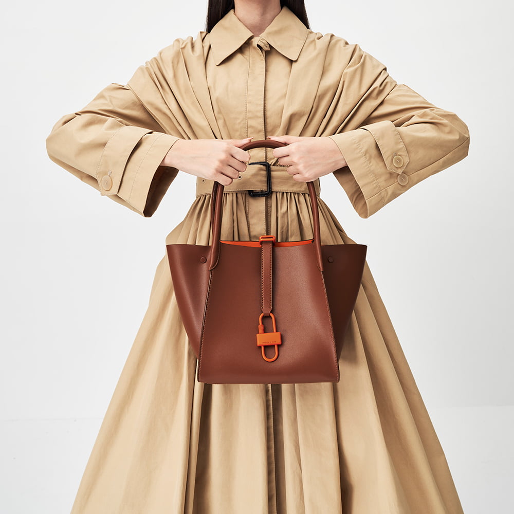 Classic Bags, Outstanding Details | Fall 2022 - CHARLES & KEITH MX