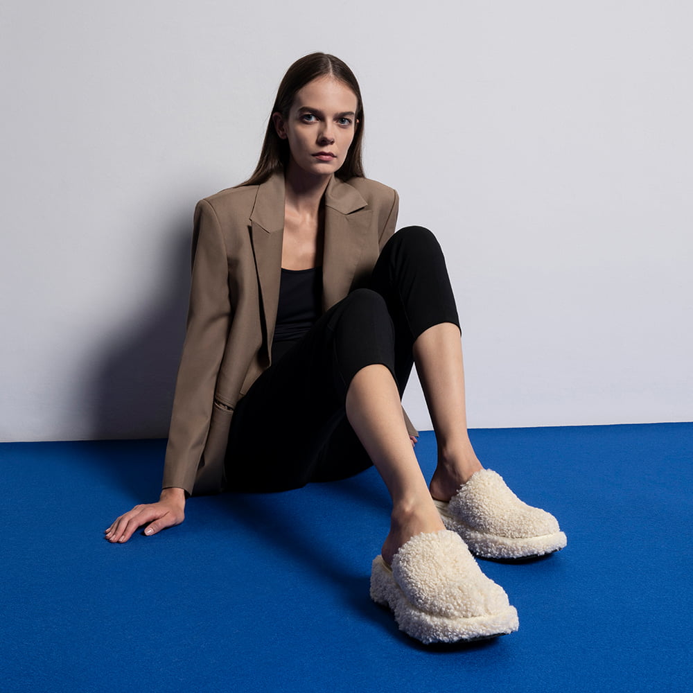 Mary Janes And Clogs | Fall 2021 - CHARLES & KEITH MX