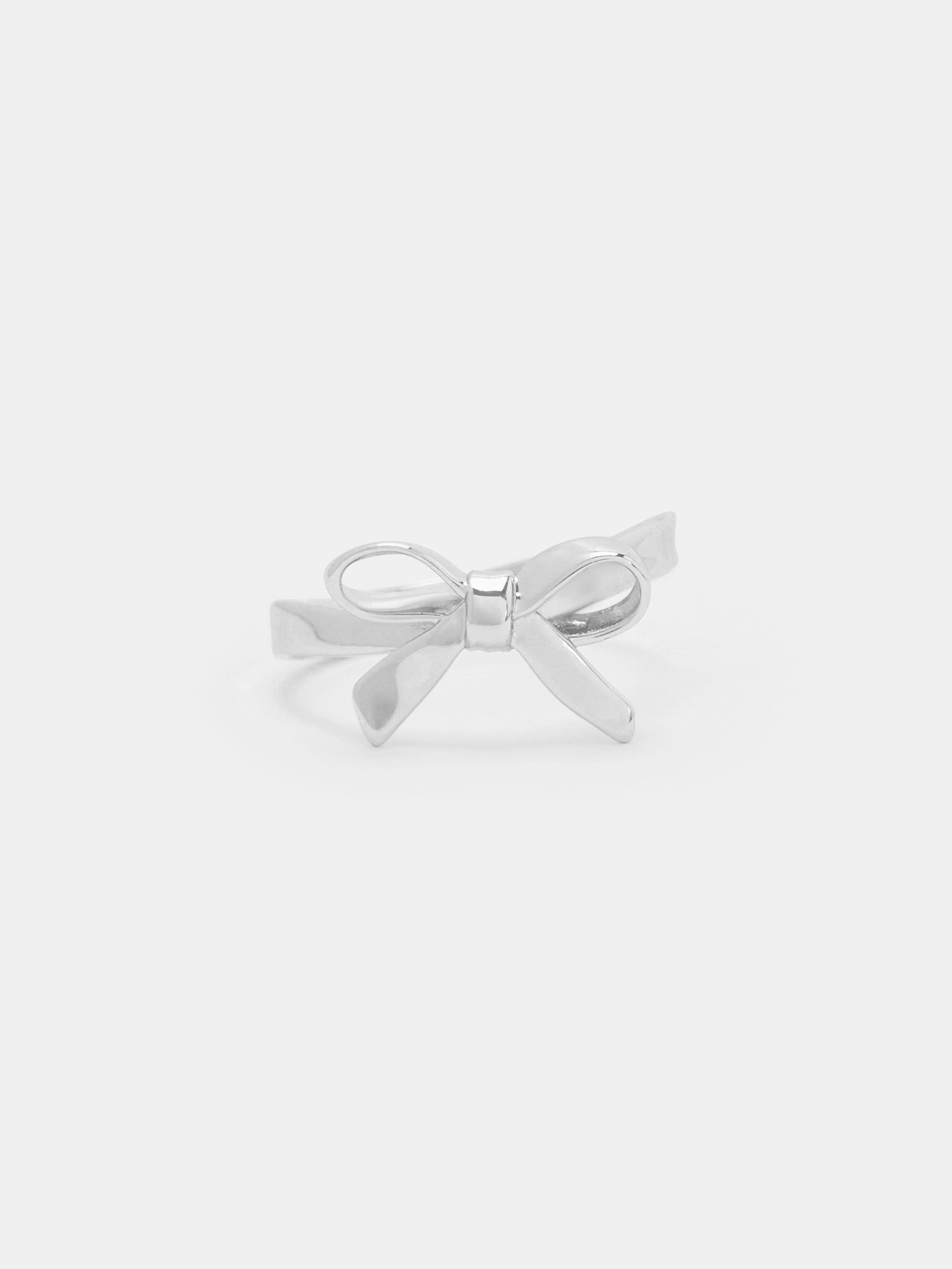 Silver Athalia Bow Ring - Silver - Accessories - CHARLES & KEITH MY
