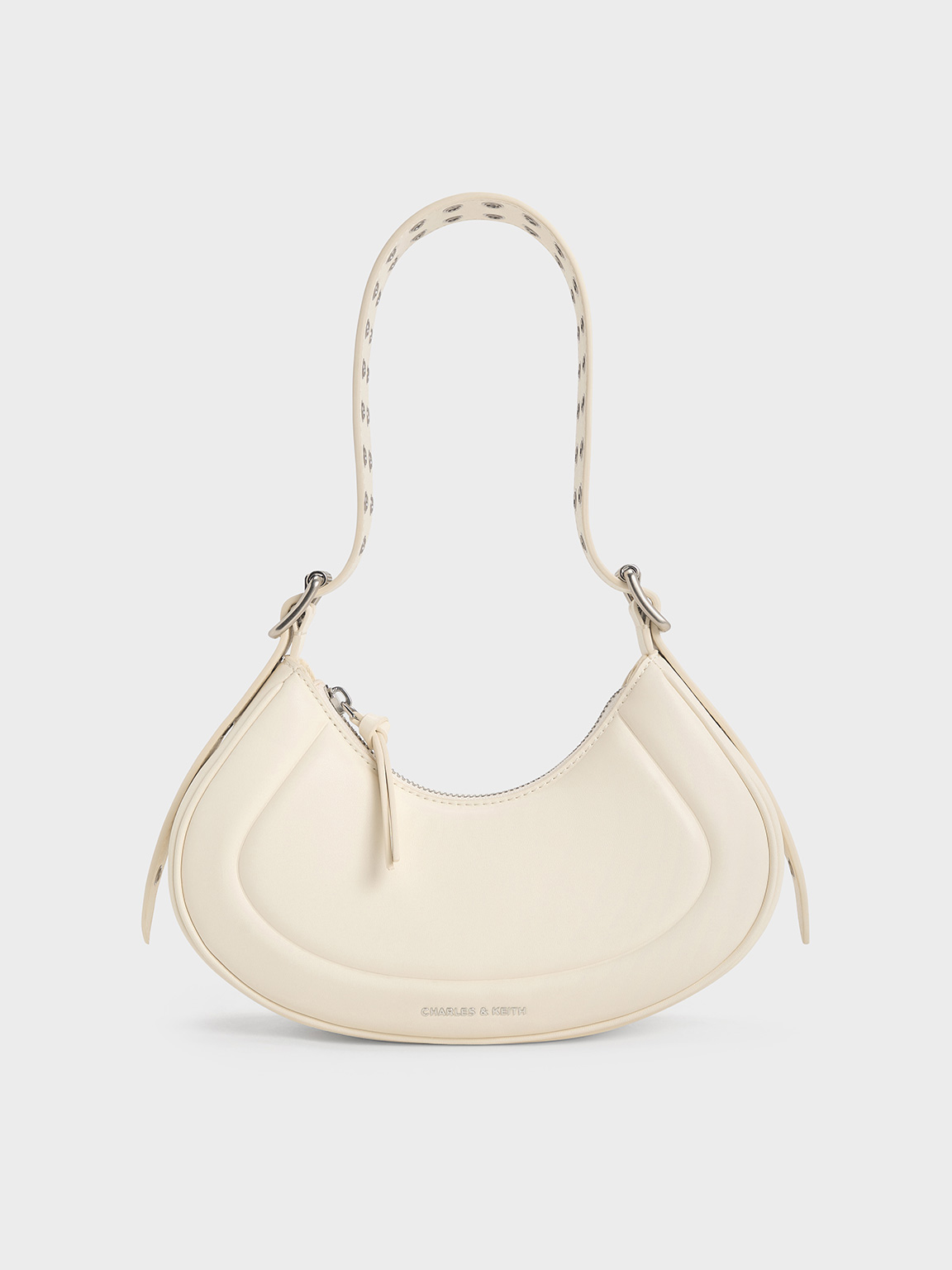 Bolso curvo Petra con correa de ojal - Crema - CHARLES & KEITH US
